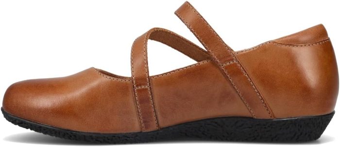 Taos Footwear Women's Banter Flat - 6.5, Caramel - Best Price